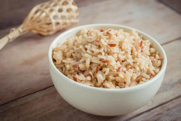 Brown rice vs white rice vs chapati: Which is the healthiest for daily ...