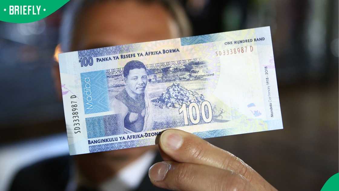 South Africans earning R50k a month reveal their jobs and Mzansi cannot ...