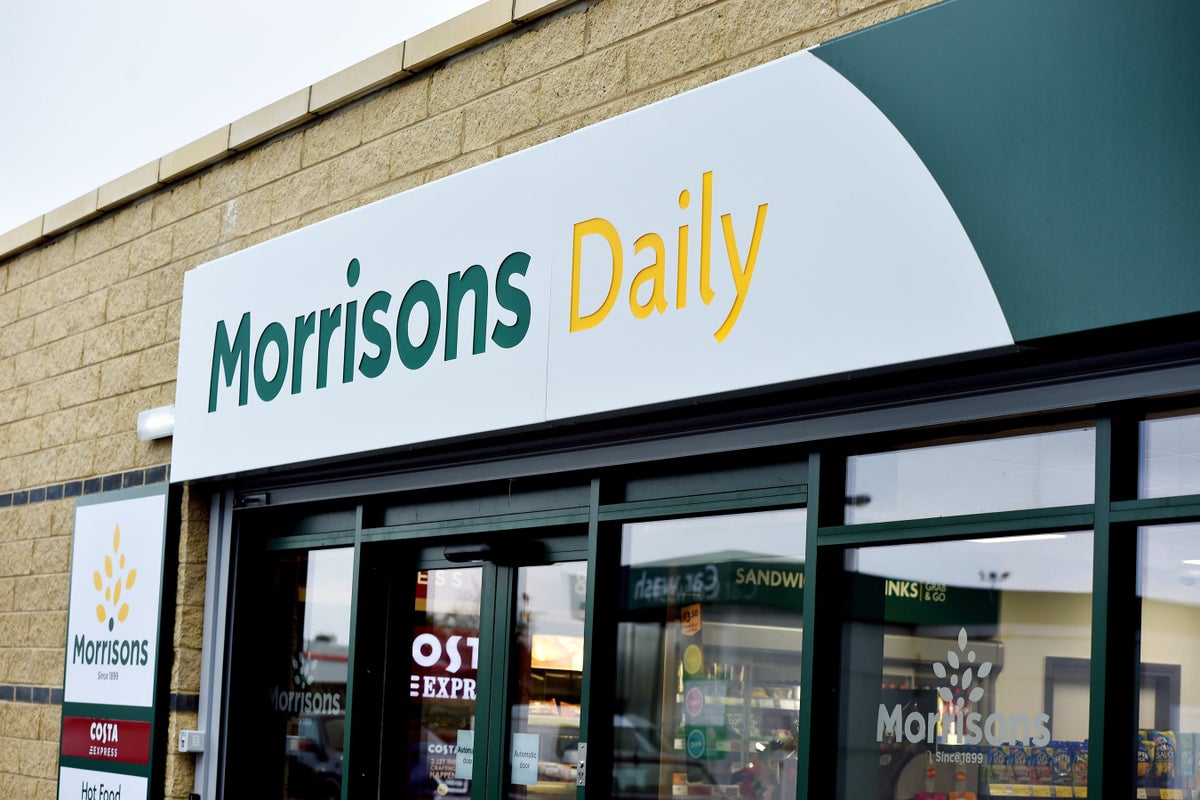 Morrisons 'to shut 100 lossmaking convenience shops'