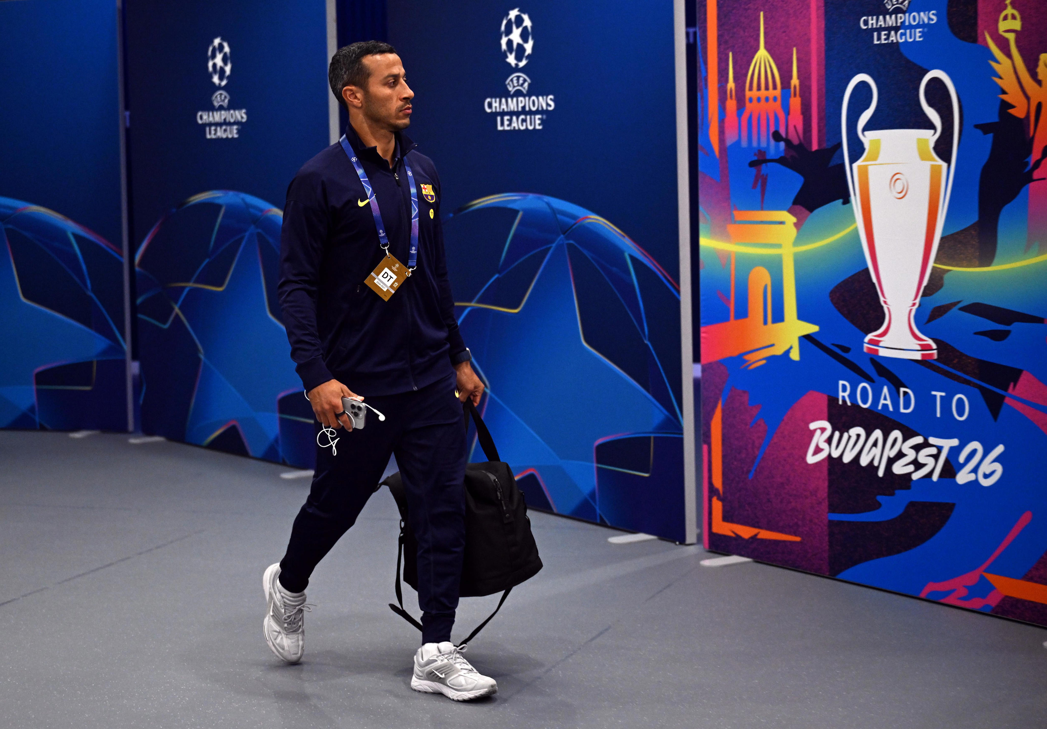 Thiago Alcantara to leave Hansi Flick’s coaching staff at Barcelona