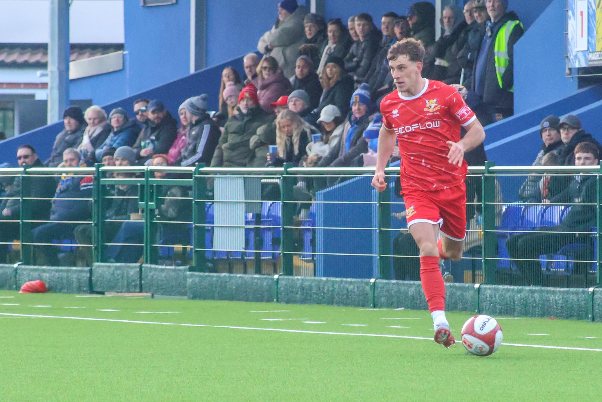 Whitby Town snap up promising young defender Stan Hewitt