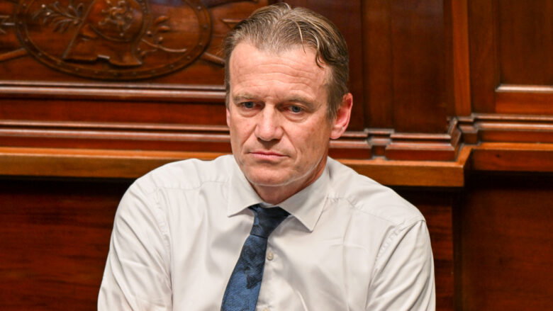 L’ancien ministre de la Justice Paul Van Tigchelt (Anders) quitte la ...
