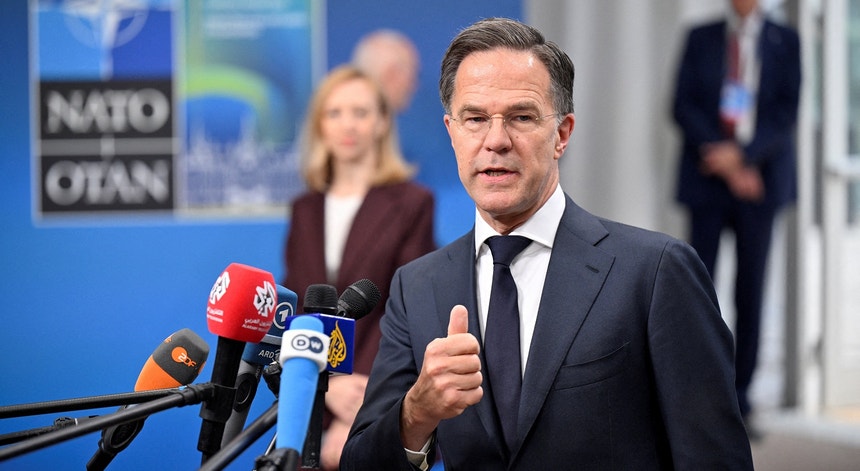 Mark Rutte saúda envio de tropas dos EUA para a Polónia
