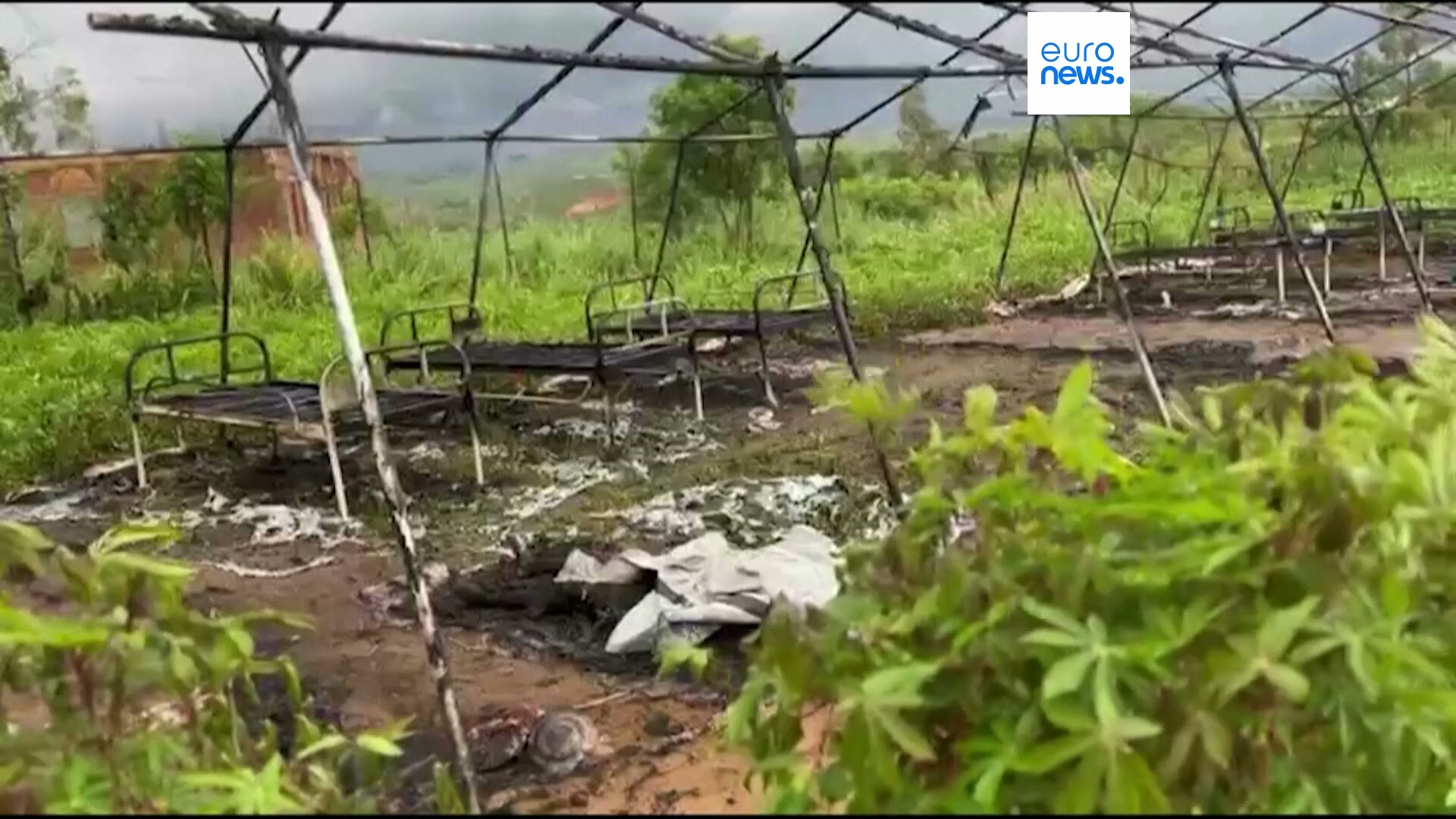 Angry crowd sets fire to Ebola treatment center in Congo