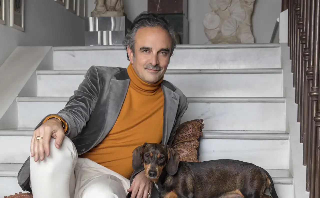 Lorenzo Castillo subasta las piezas que dieron vida a su rectoría asturiana