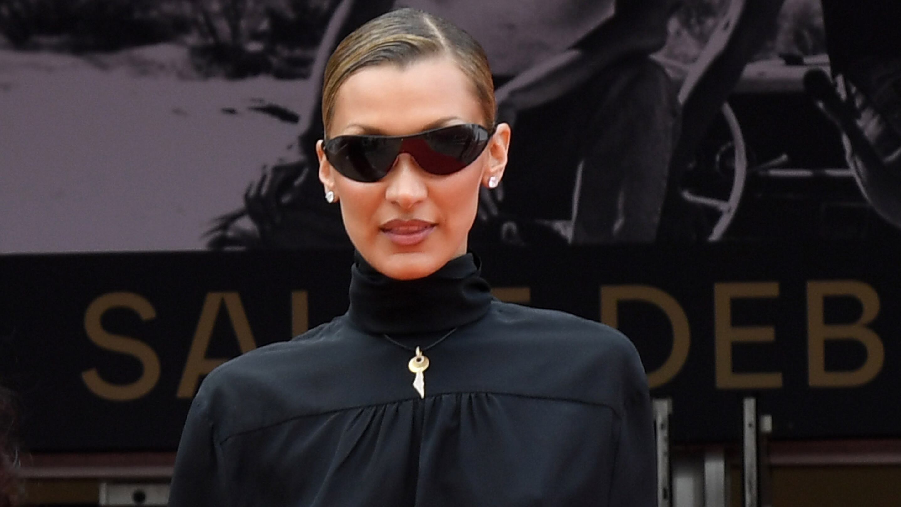 The meaning behind Bella Hadid's Palestinian 'key of return' necklace ...