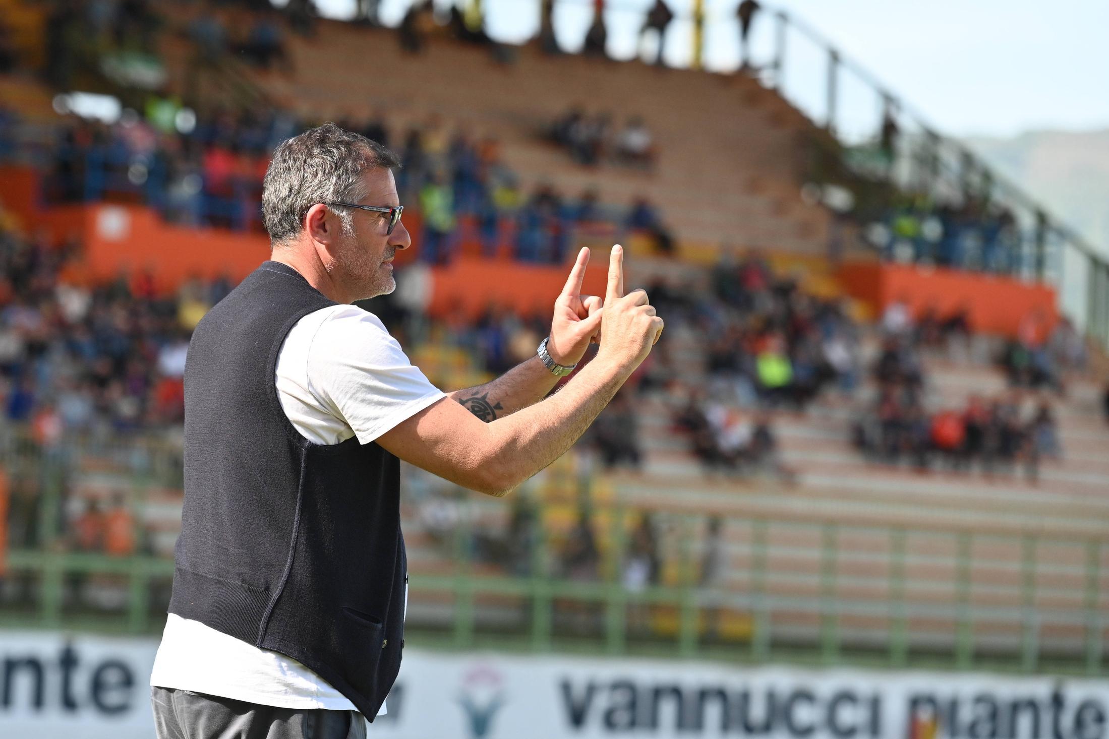 Serie D Rebus Lucarelli per la panchina. Spunta l’interesse della Ternana
