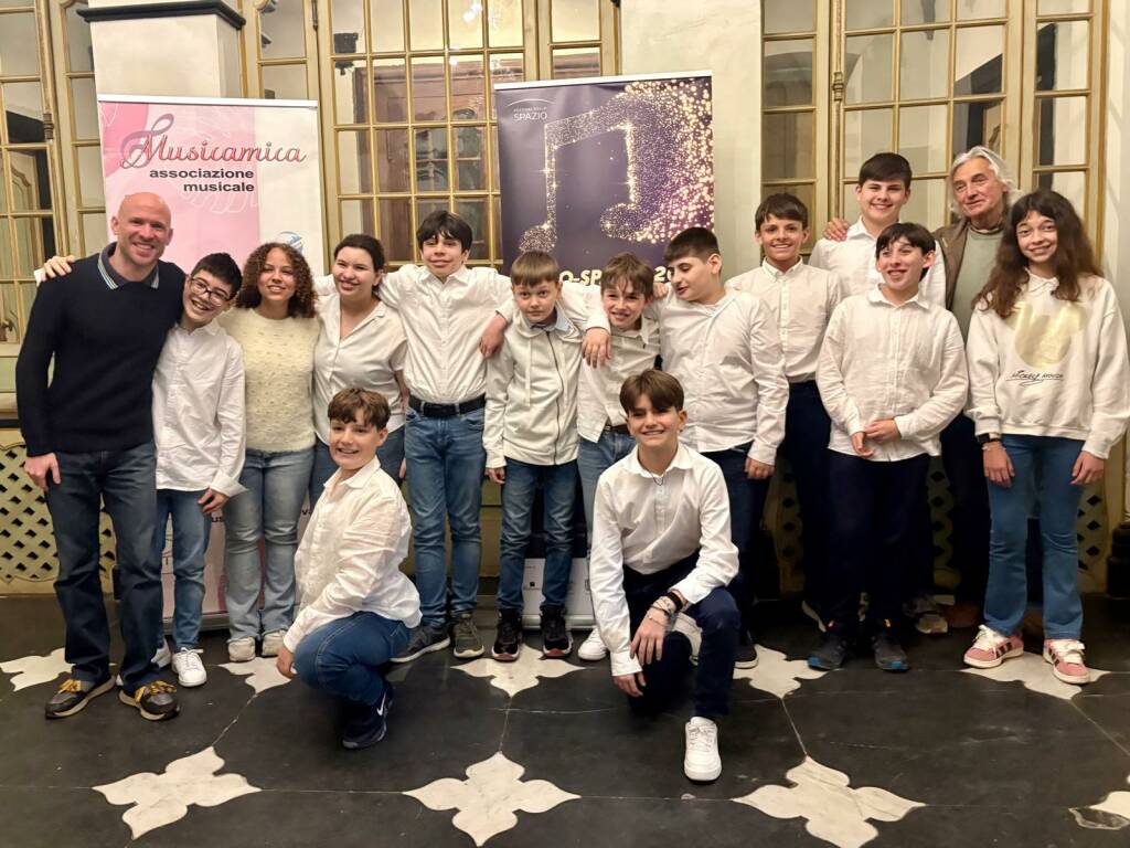‘Santa’: Biancaluce Benvenuto, dalla scuola di musica al successo di Stresa