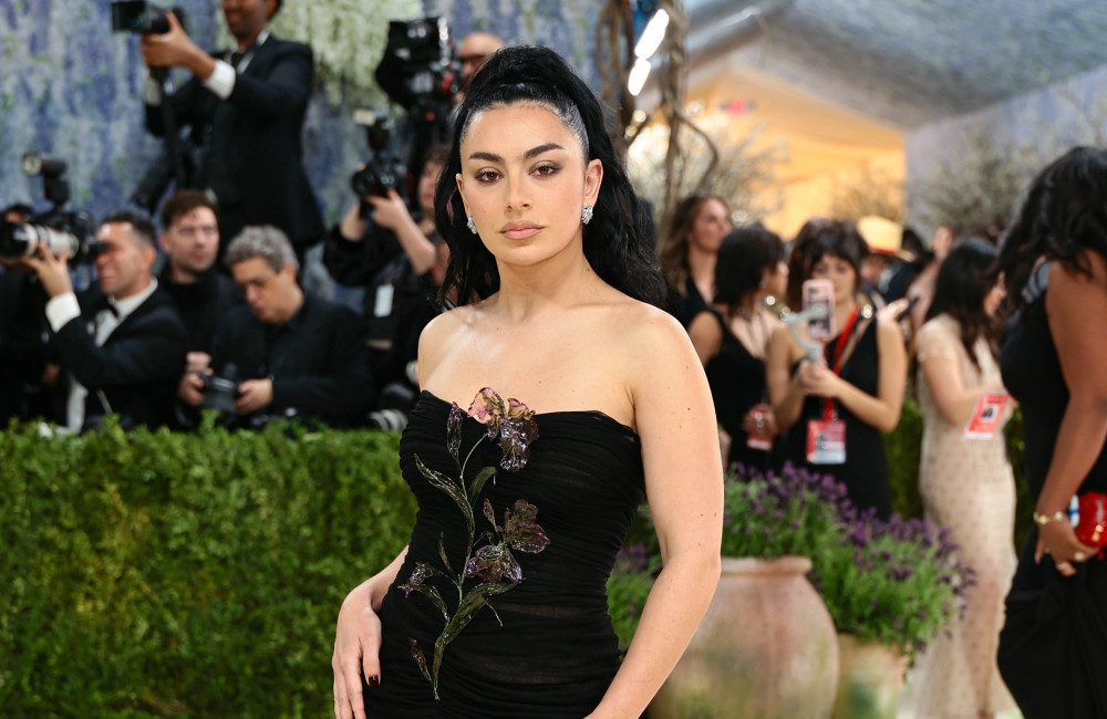 Charli XCX sleeps in her make-up