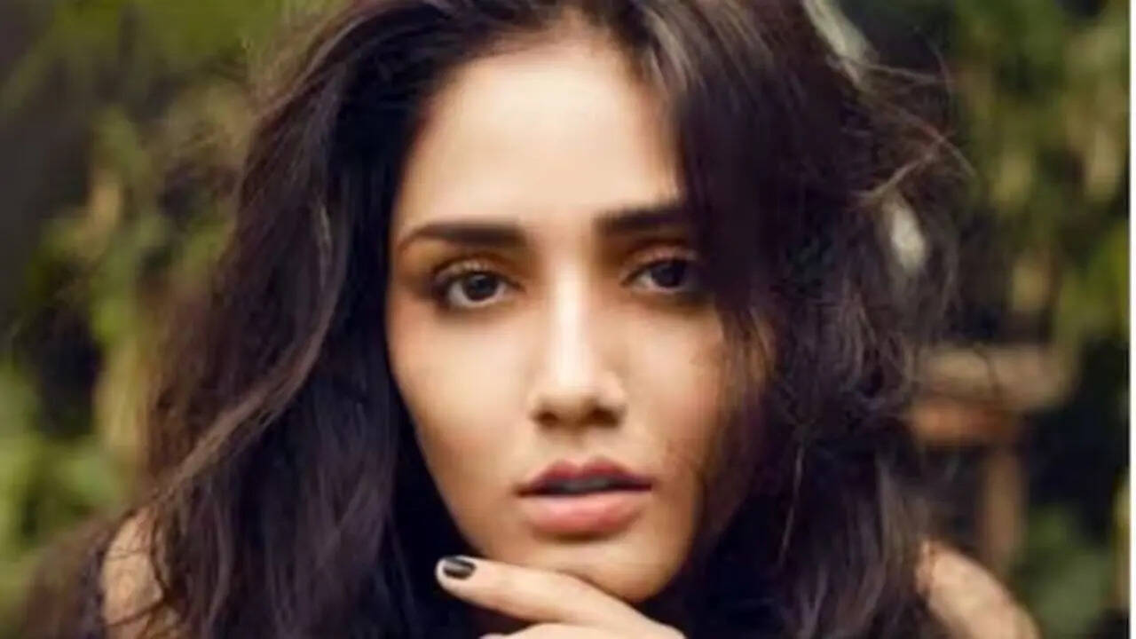 Twisha Sharma death probe: Beauty parlour owner makes explosive claims ...
