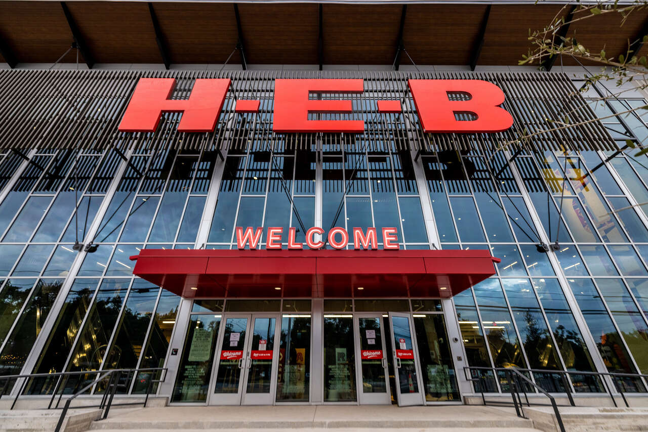 H-E-B under contract for 6-acre East End site, fueling hopes for ...