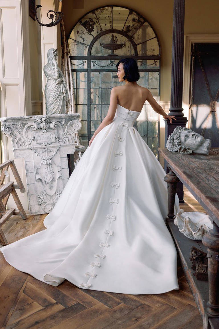 New Sareh Nouri wedding dresses