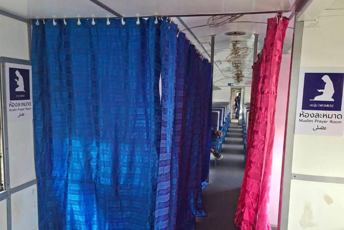 SRT converts third-class carriages into prayer cars for southern trains