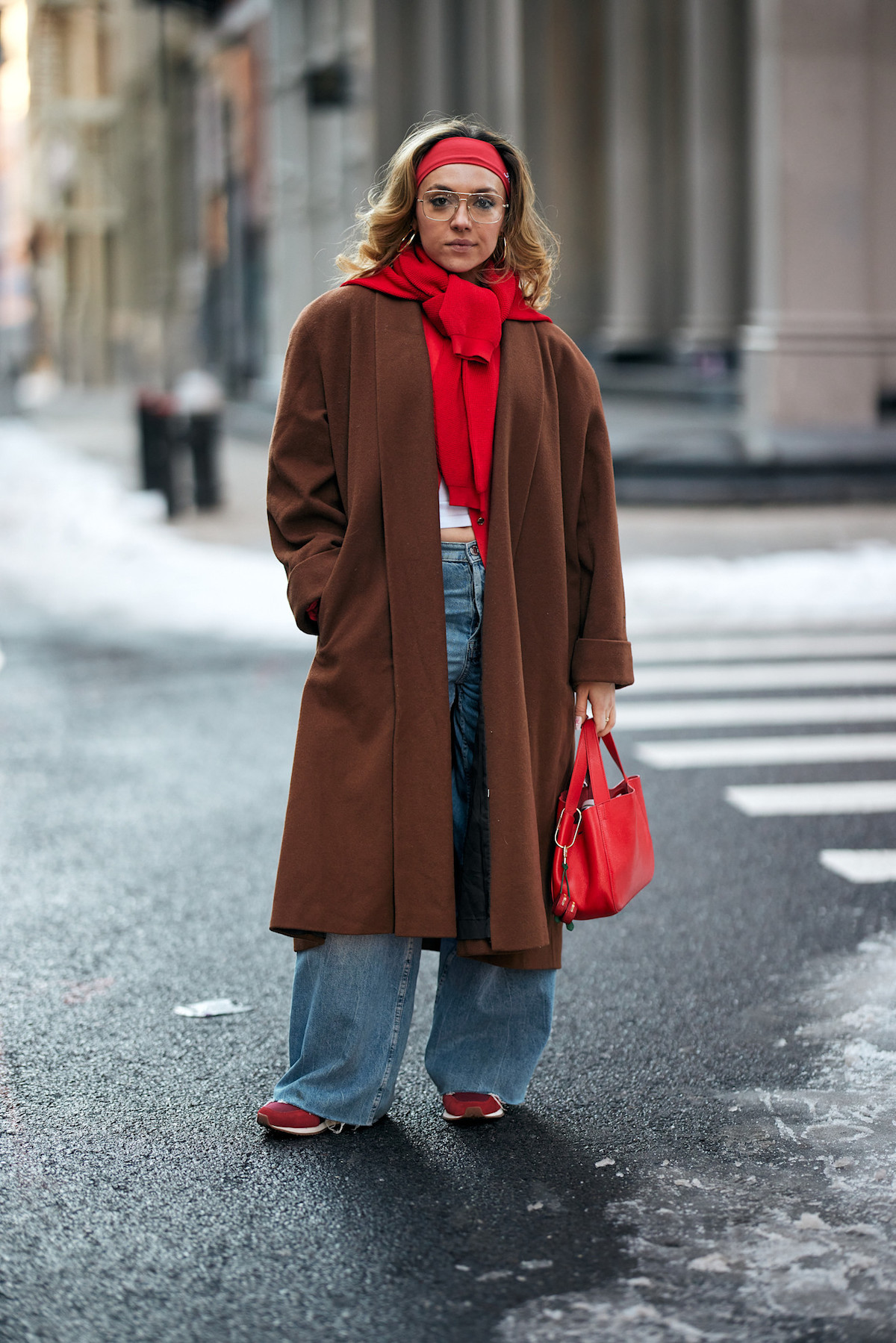 How to dress with confidence at any size using body positivity, plus ...
