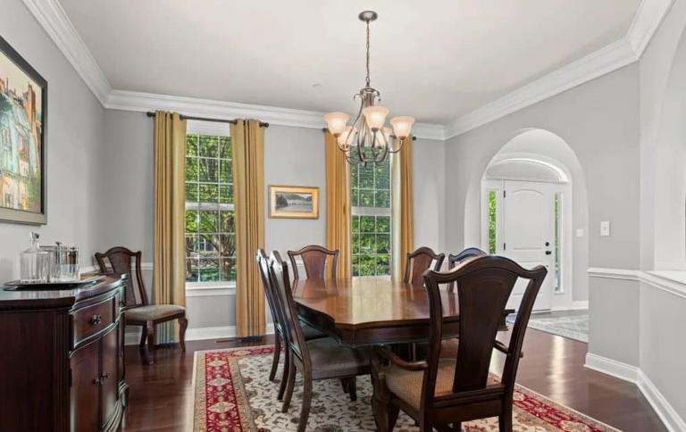 First Bank house of the week: $1.69M Liseter home offers luxury living ...