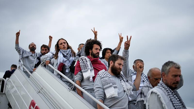 Turkey welcomes 422 Gaza flotilla activists after Israel detention
