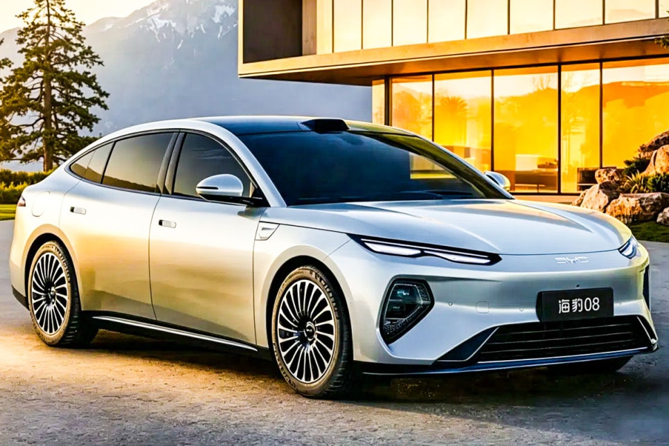 621-mile range, 536 HP, 3.3 sec 0-60, $44,000, dual-motor AWD plug-in ...