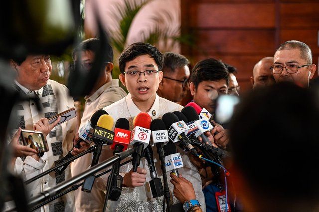 Leviste unhappy in Congress, open to other positions