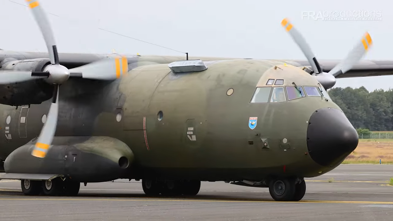 Watch a 50+ year military legend take its final flight - "End of an era"