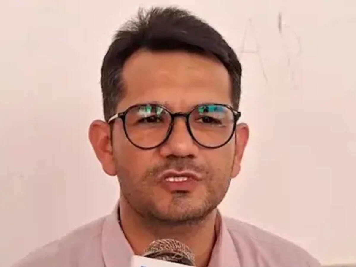 Who is Shashikant Suthar, the chemistry teacher who exposed the alleged ...