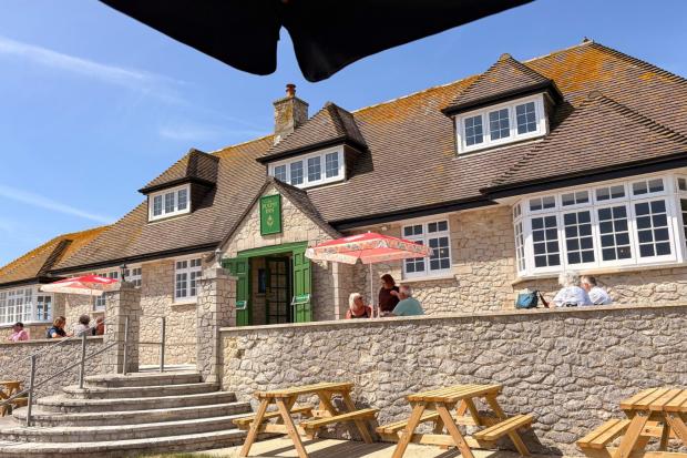 Iconic pub reopens just in time blistering hot bank holiday