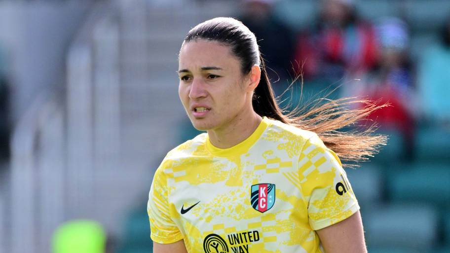 Kansas City Current goalkeeper Lorena earns Brazil call-up for June ...