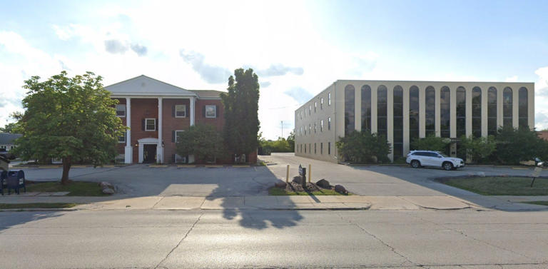 Tosa approves new TIF district, bringing 92 apartments to Mayfair Road