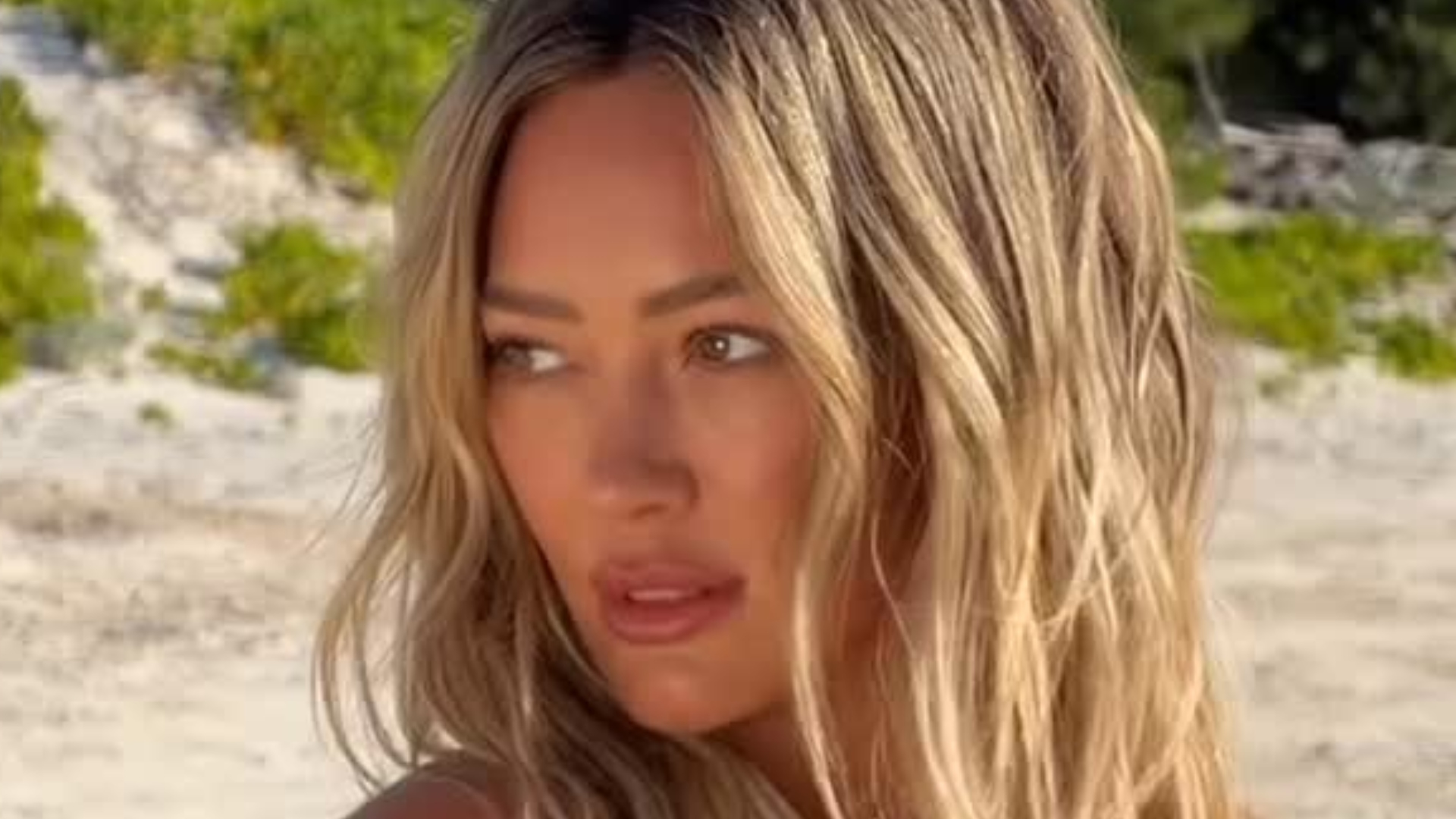 Hilary Duff valitsi silmiinpistävässä ulkonäössä elegantin siluetin.