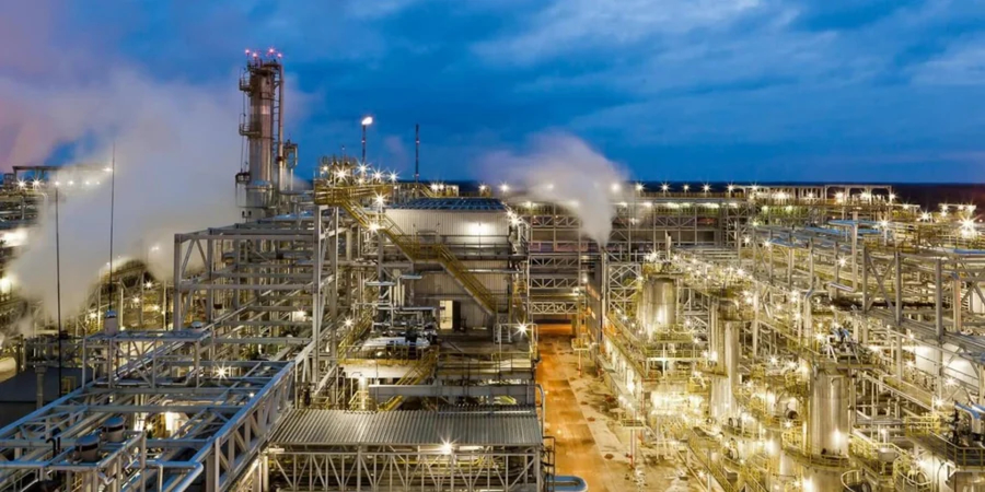 Only two massive Russian oil refineries remain outside Ukrainian drones ...