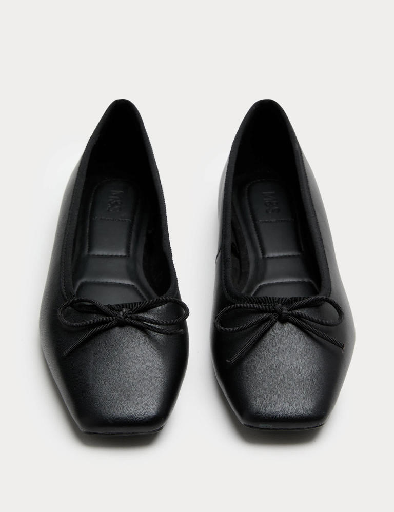 Put down the trainers—skirts look so much chicer with this comfortable flat