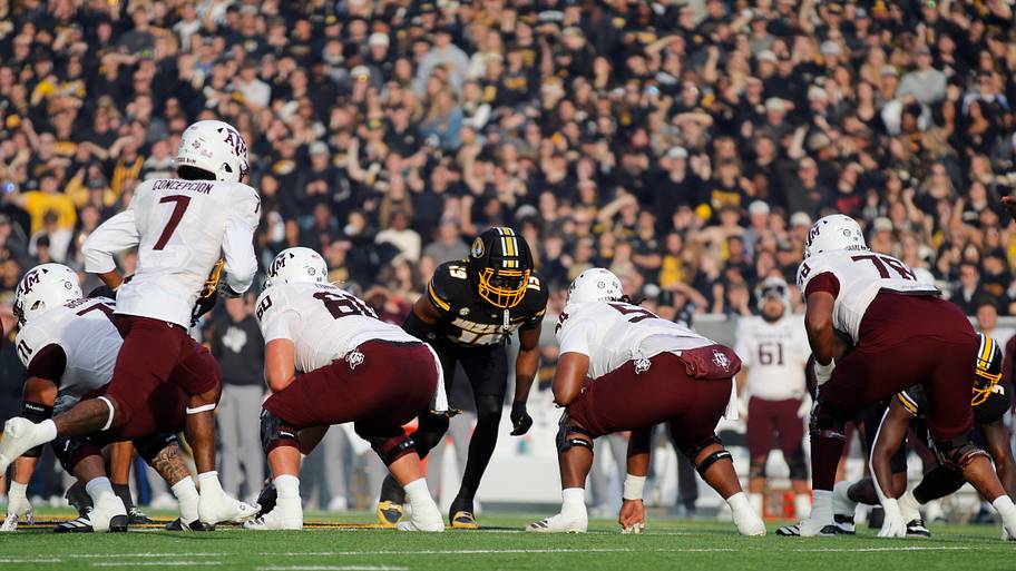 The biggest question facing Mizzou's edge rusher room in 2026