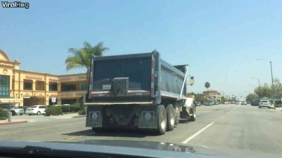 Runaway Dump Truck Crashes in Other Drivers
