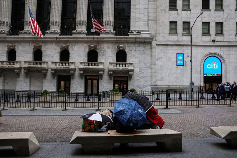 UBS Global Wealth Management lifts S&P 500 target on strong consumer ...