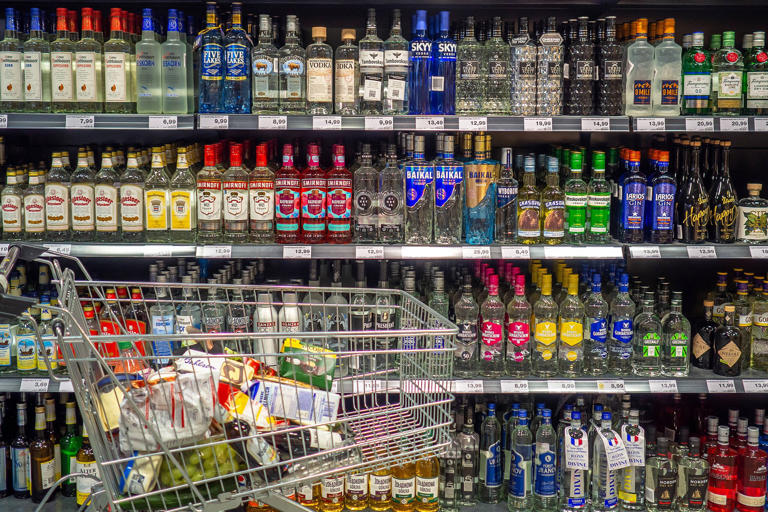 Gen-Z vs. Boomer: Verkaufsverbot für harten Alkohol spaltet Generationen