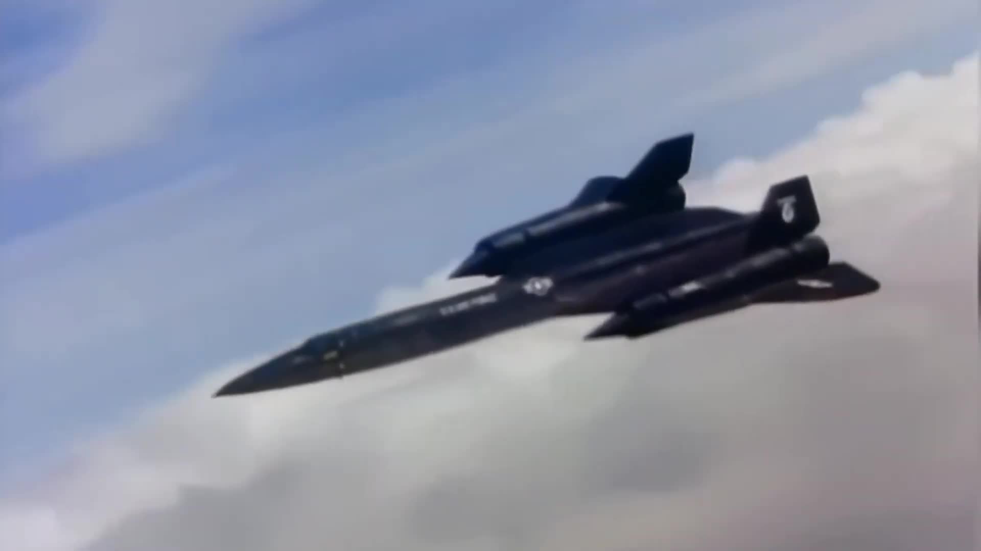 Blackbird first solo to ninety thousand feet was flown by an untrained ...