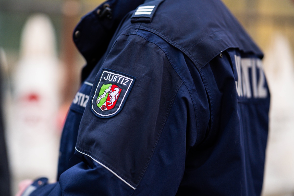 Clan-Chef auf Freigang und Co.: Skandal um JVA in Euskirchen wird immer ...