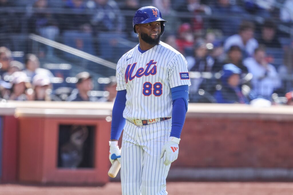 Mets fans raise concerns despite positivity surrounding Luis Robert Jr ...
