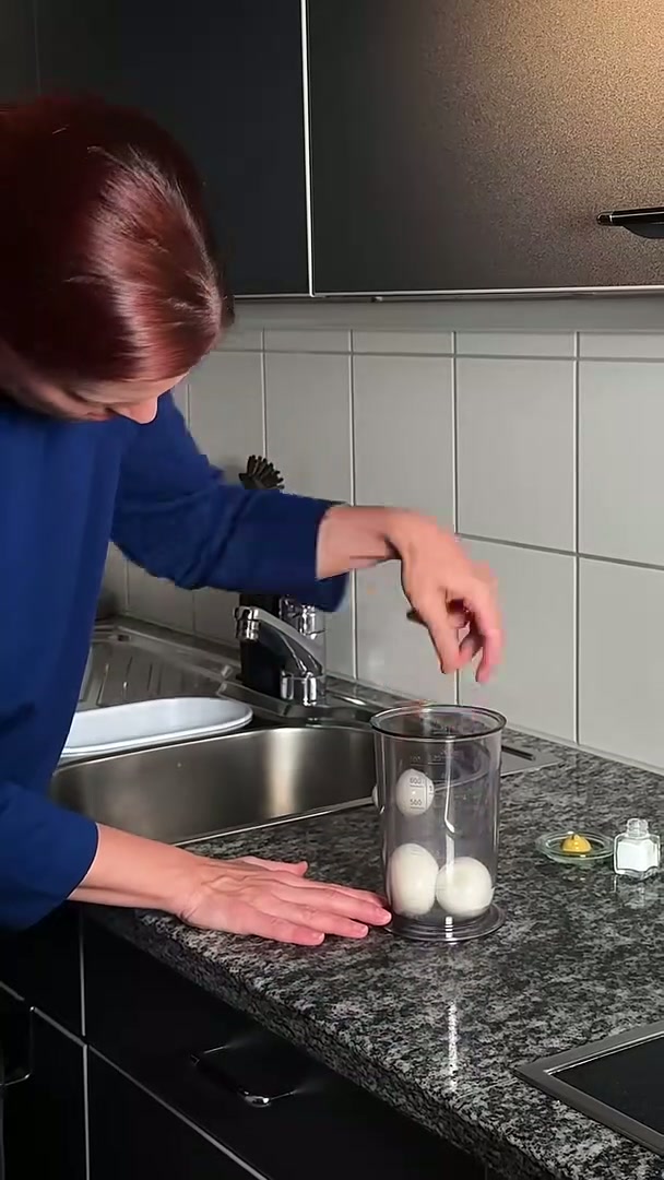 Mayonnaise aus gekochten Eiern