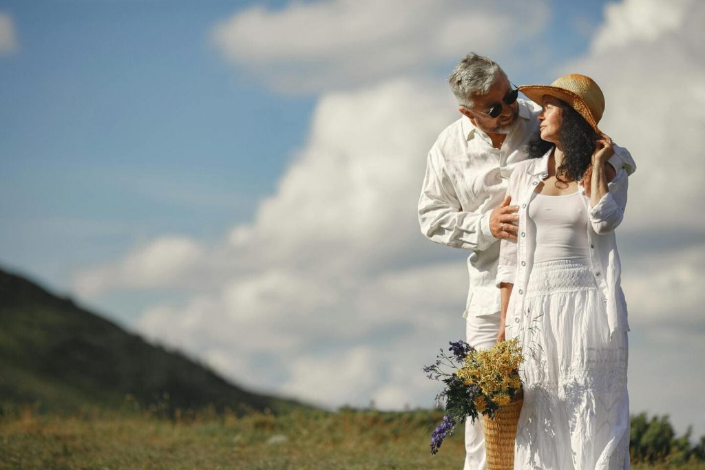 8 manipulative lines older men use on young women