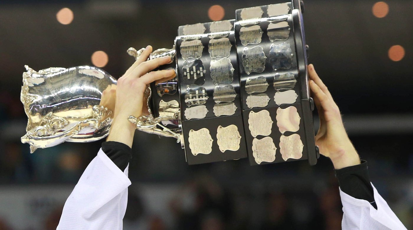 'Not really a favourite in this': Coaches shy away from label at ...