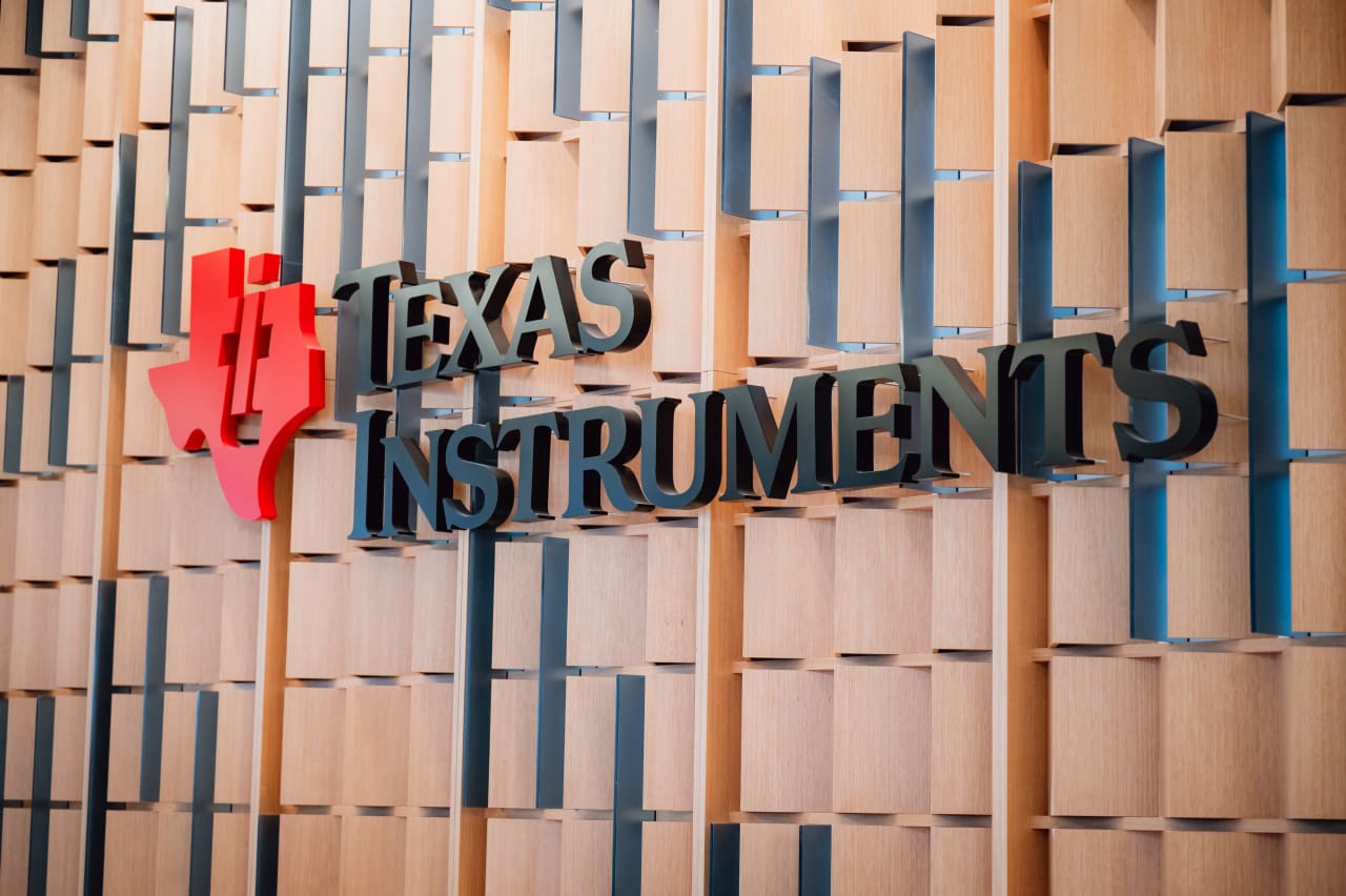 Texas Instruments is at an all-time high. Buy the stock, says this analyst.