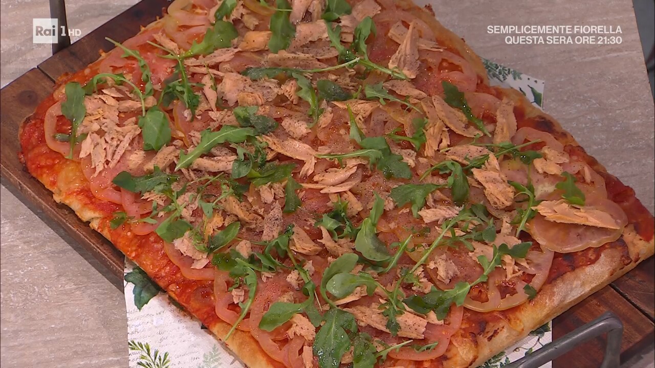 Pizza fredda tonno e pomodoro - È sempre mezzogiorno 22/05/2026
