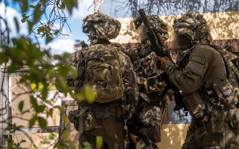 IDF says 5 Hezbollah operatives killed after entering command center ...