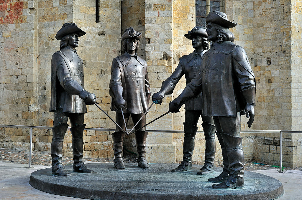 Archaeologist who found D'Artagnan's skeleton arrested: Morning links