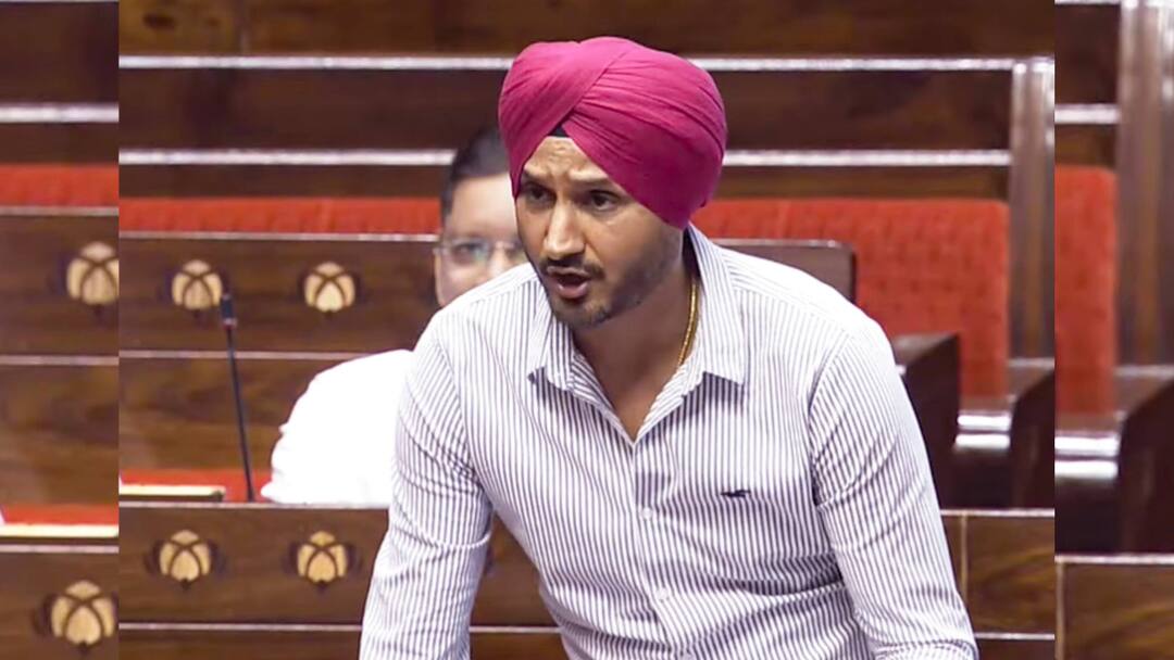 Harbhajan Singh vows to name bribe takers, alleges AAP sold Punjab ...