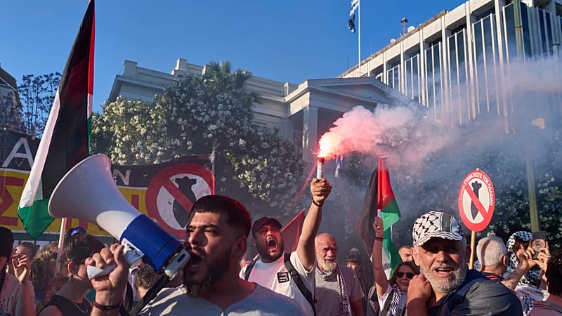 Grécia: manifestantes marcham em Atenas junto à embaixada de Israel