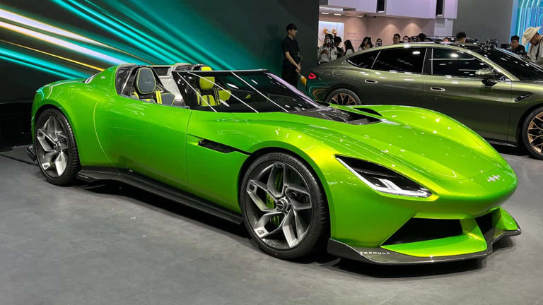 Formula X e Formula S: a Fangchengbao quer mostrar que não faz só SUV