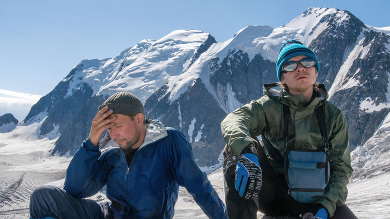 The best things to do when you experience altitude sickness on a hike