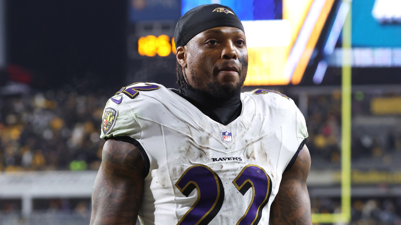 Ravens’ $25M star Derrick Henry fakes injury at OTA
