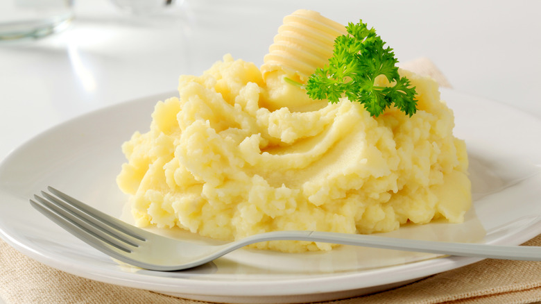 14 tasty ingredients that will change the way you make mashed potatoes